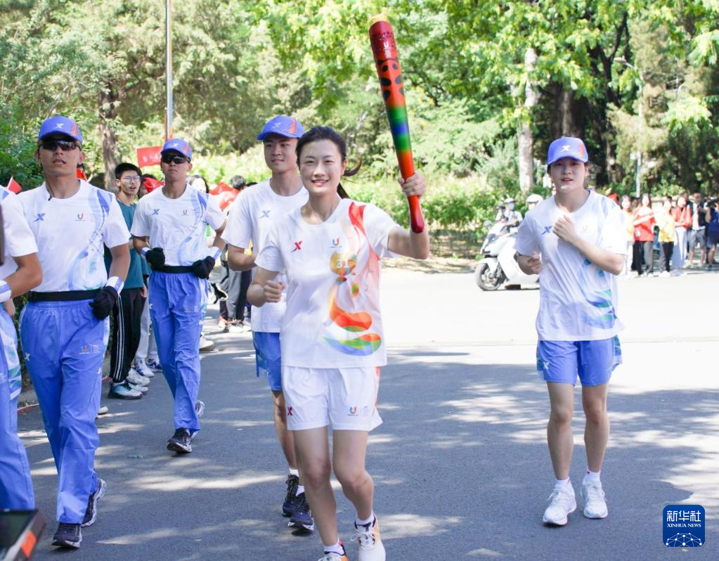 世界ユニバの聖火リレーがスタート 北京市